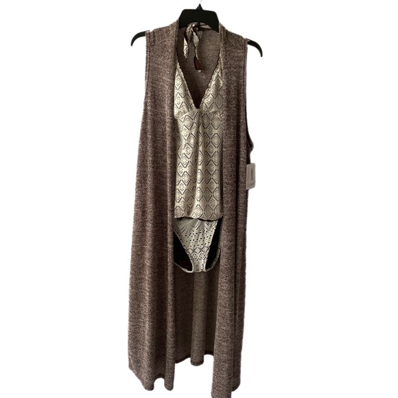 LuLaRoe | Swim | Nwt Lularoe Joy Beach Cover Up With Flirty Slits ...